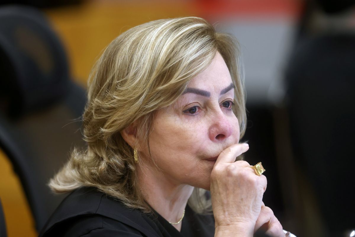 Ministra Dora Maria da Costa deixa o TST